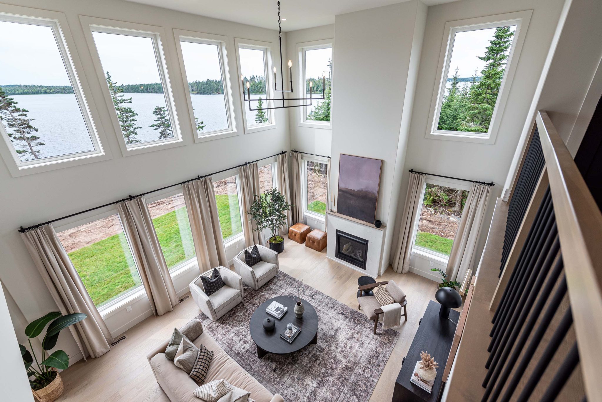 Inverary Point - Staged for Upsell